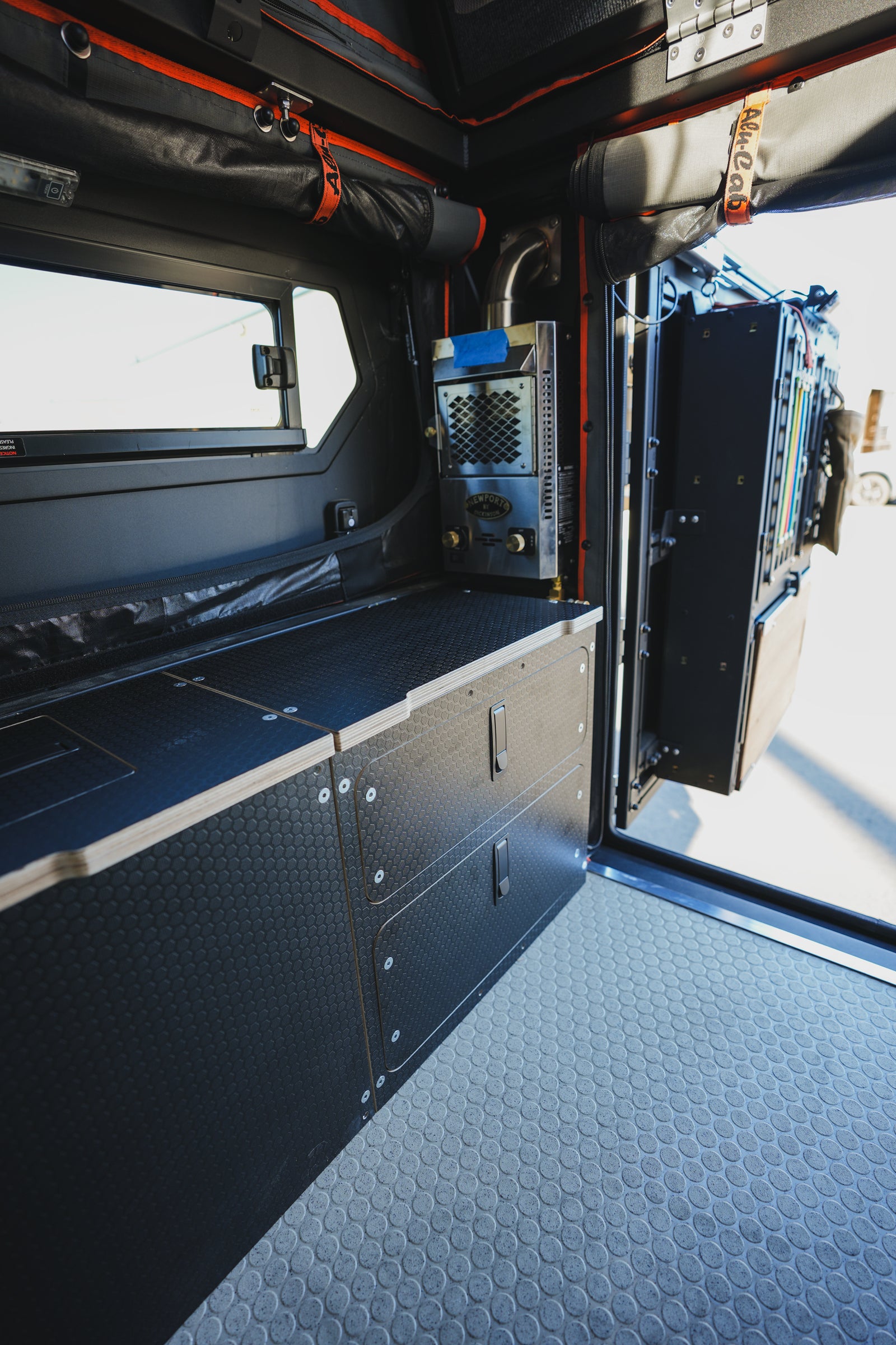 Alu-Cab - Vecel Camper System - full size - Drawer Module - Passenger ...